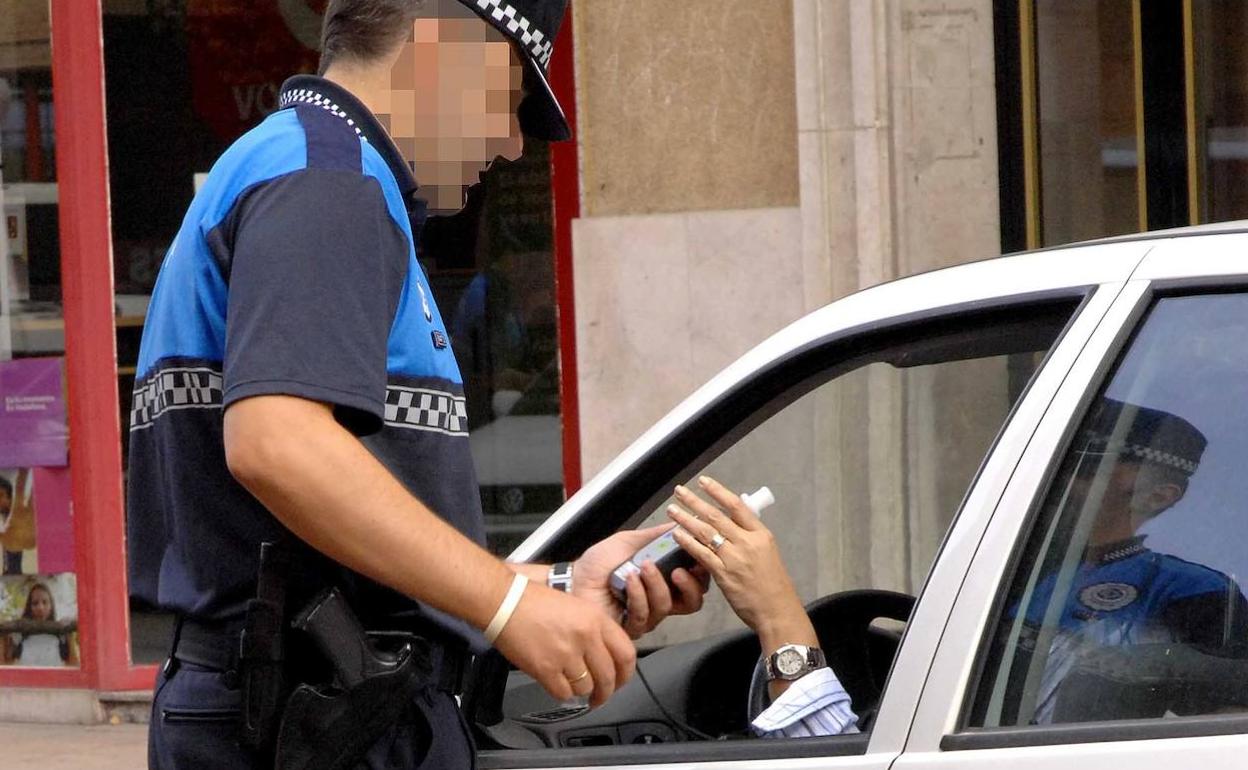 Denunciado Por Triplicar La Tasa De Alcohol Permitida Tras Cometer Una